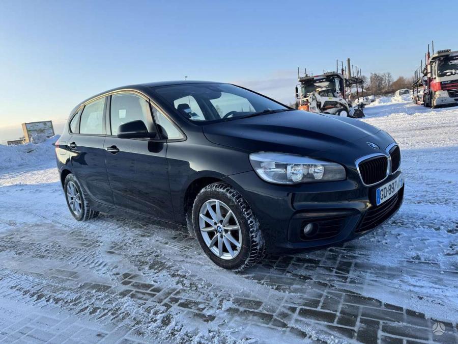 Melns BMW 218 Active Tourer 2015 Tauragė, ar dzinēja tilpumu 2.00 L un nobraukumu 220 tūkst. km par 6500 €, foto 3 vietnē AUTOMOTO.COM.LV