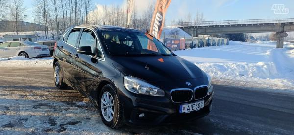 Melns BMW 218 Active Tourer 2015 Kauņa, ar dzinēja tilpumu 2.00 L un nobraukumu 289 tūkst. km par 6650 €, foto 1 vietnē AUTOMOTO.COM.LV