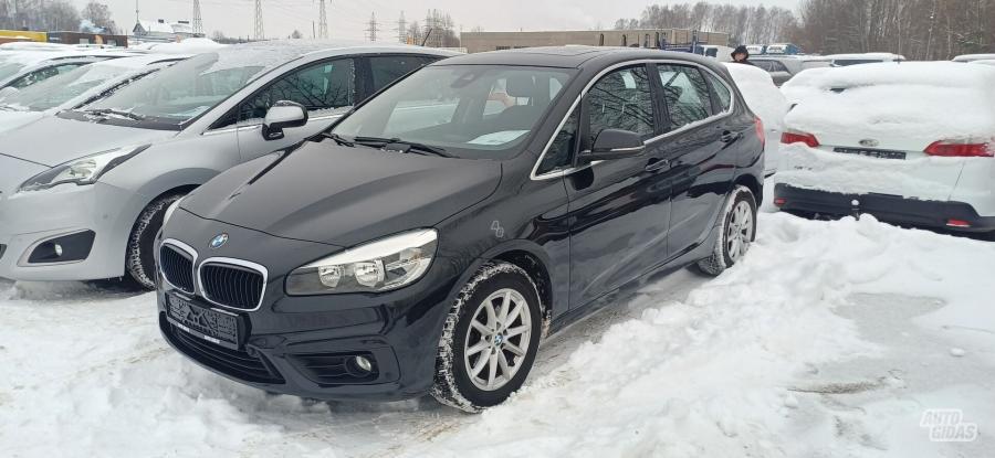Black BMW 218 Active Tourer 2015 in Kaunas, with an engine capacity of 2.00 L and mileage of 289 thousand km for 6650 €, photo 6 on AUTOMOTO.COM.LV