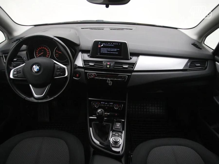 Melns BMW 218 Active Tourer 2015 Viļņa, ar dzinēja tilpumu 2.00 L un nobraukumu 247 tūkst. km par 7599 €, foto 3 vietnē AUTOMOTO.COM.LV