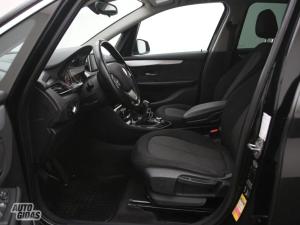 Melns BMW 218 Active Tourer 2015 Viļņa, ar dzinēja tilpumu 2.00 L un nobraukumu 247 tūkst. km par 7599 €, foto 5 vietnē AUTOMOTO.COM.LV