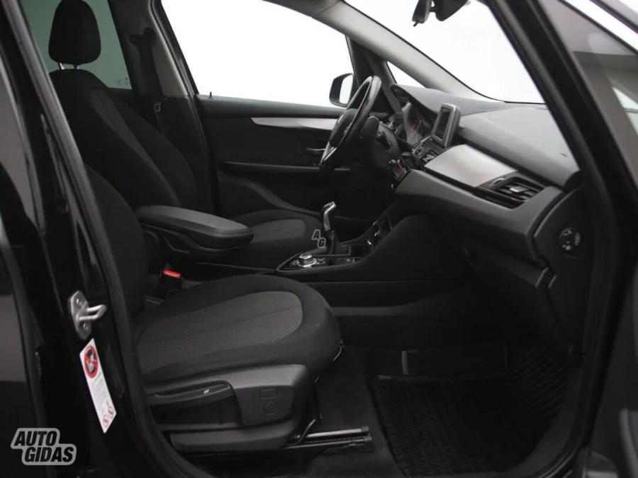 Melns BMW 218 Active Tourer 2015 Viļņa, ar dzinēja tilpumu 2.00 L un nobraukumu 247 tūkst. km par 7599 €, foto 15 vietnē AUTOMOTO.COM.LV