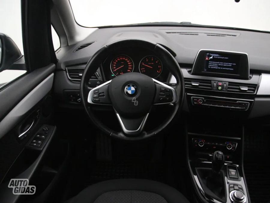 Melns BMW 218 Active Tourer 2015 Viļņa, ar dzinēja tilpumu 2.00 L un nobraukumu 247 tūkst. km par 7599 €, foto 18 vietnē AUTOMOTO.COM.LV