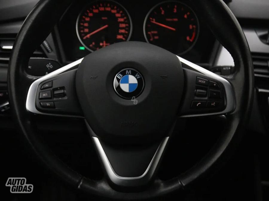 Melns BMW 218 Active Tourer 2015 Viļņa, ar dzinēja tilpumu 2.00 L un nobraukumu 247 tūkst. km par 7599 €, foto 19 vietnē AUTOMOTO.COM.LV