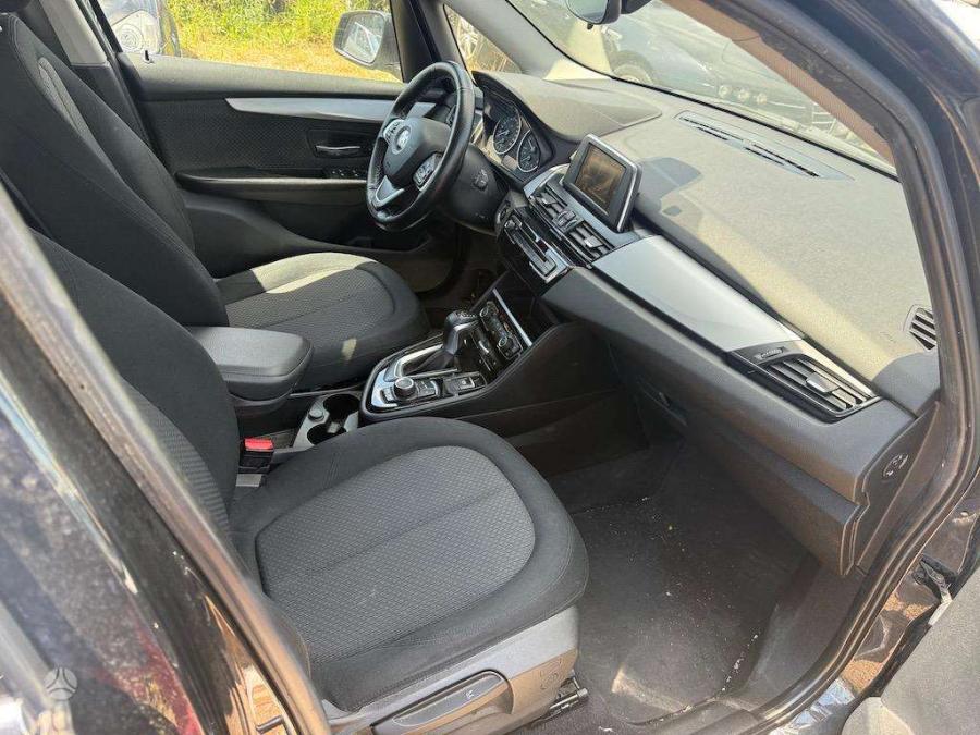 Black BMW 218 Active Tourer 2015 in Siauliai, with an engine capacity of 2.00 L and mileage of 270 thousand km for 6200 €, photo 8 on AUTOMOTO.COM.LV