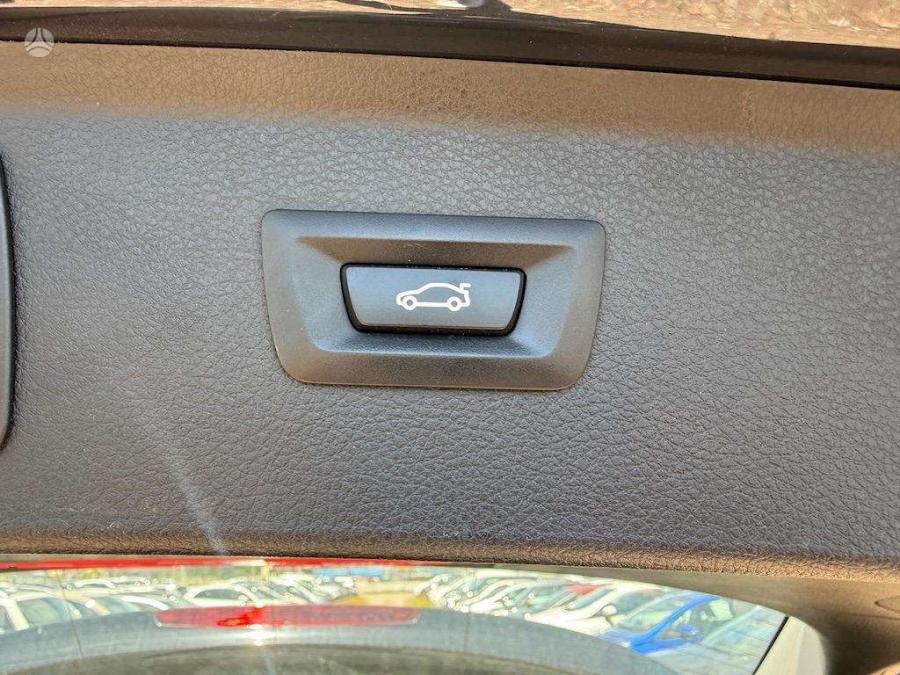 Black BMW 218 Active Tourer 2015 in Siauliai, with an engine capacity of 2.00 L and mileage of 270 thousand km for 6200 €, photo 13 on AUTOMOTO.COM.LV