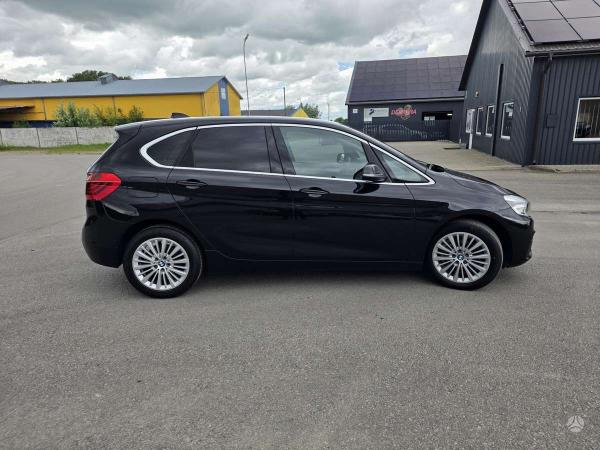 Melns BMW 218 Active Tourer 2015 Tauragė, ar dzinēja tilpumu 2.00 L un nobraukumu 180 tūkst. km par 7999 €, foto 3 vietnē AUTOMOTO.COM.LV