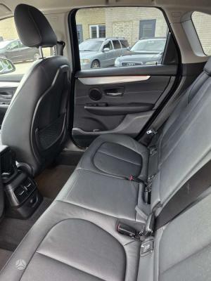 Черный БМВ 218 Active Tourer 2015 в Таураге, объемом двигателя 2.00 л и пробегом 180 тыс. км за 7999 €, фото 11 на AUTOMOTO.COM.LV
