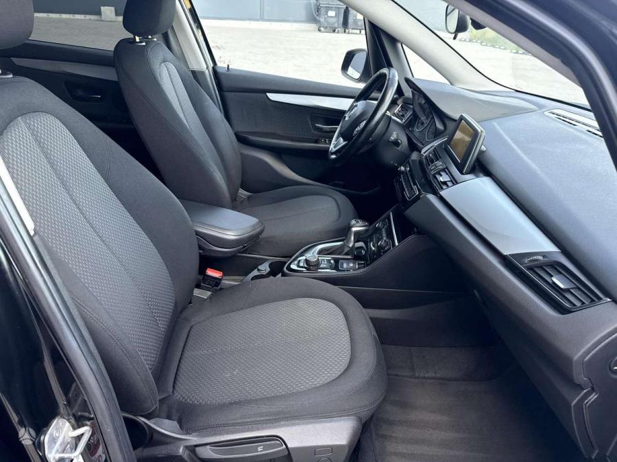 Черный БМВ 218 Active Tourer 2015 в Шяуляй, объемом двигателя 2.00 л и пробегом 260 тыс. км за 6500 €, фото 11 на AUTOMOTO.COM.LV