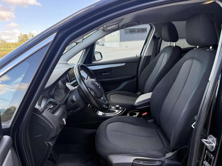 Черный БМВ 218 Active Tourer 2015 в Шяуляй, объемом двигателя 2.00 л и пробегом 260 тыс. км за 6500 €, фото 14 на AUTOMOTO.COM.LV