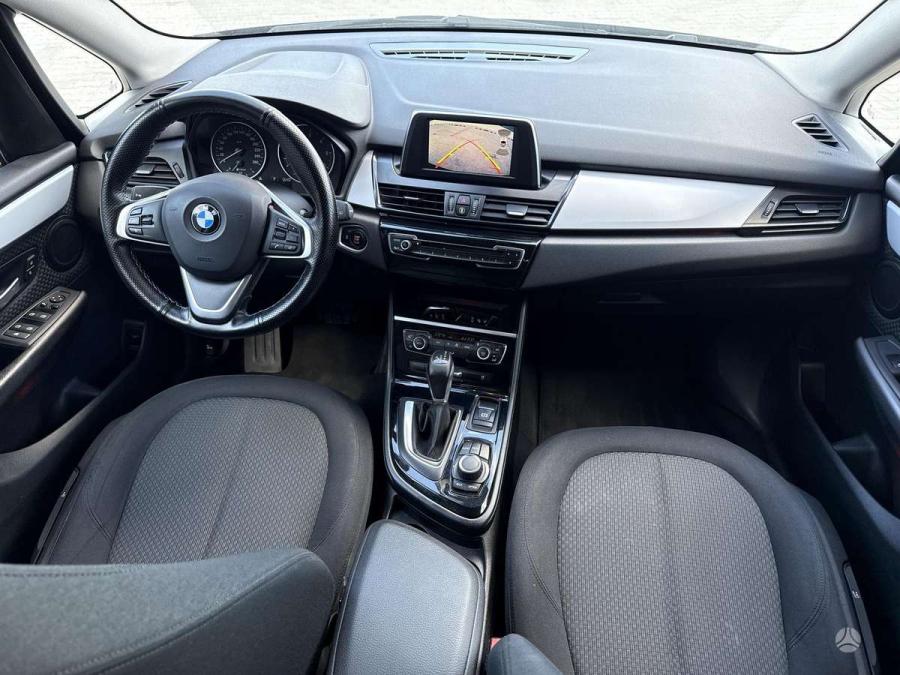 Черный БМВ 218 Active Tourer 2015 в Шяуляй, объемом двигателя 2.00 л и пробегом 260 тыс. км за 6500 €, фото 15 на AUTOMOTO.COM.LV