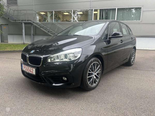 Черный БМВ 218 Active Tourer 2015 в Алитус, объемом двигателя 2.00 л и пробегом 300 тыс. км за 7700 €, фото 1 на AUTOMOTO.COM.LV