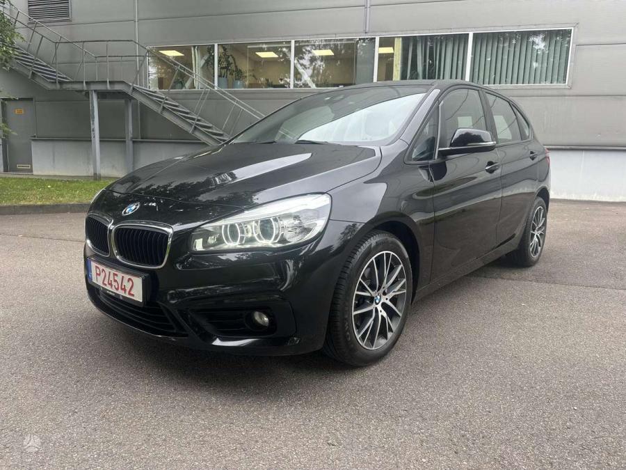 Черный БМВ 218 Active Tourer 2015 в Алитус, объемом двигателя 2.00 л и пробегом 300 тыс. км за 7700 €, фото 1 на AUTOMOTO.COM.LV