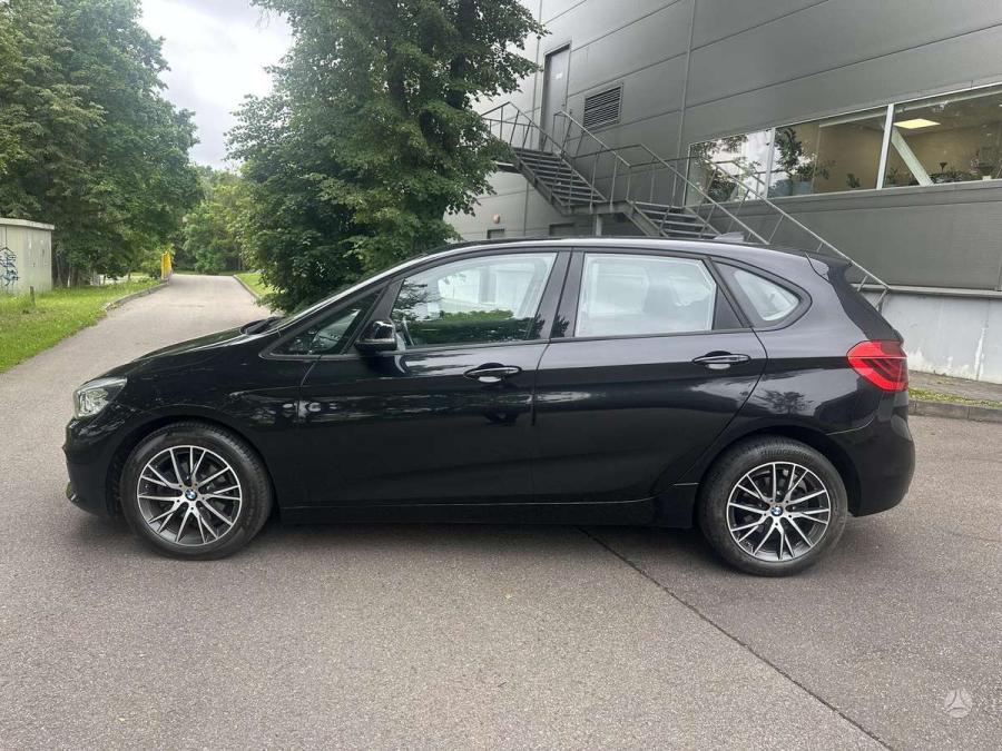 Черный БМВ 218 Active Tourer 2015 в Алитус, объемом двигателя 2.00 л и пробегом 300 тыс. км за 7700 €, фото 9 на AUTOMOTO.COM.LV