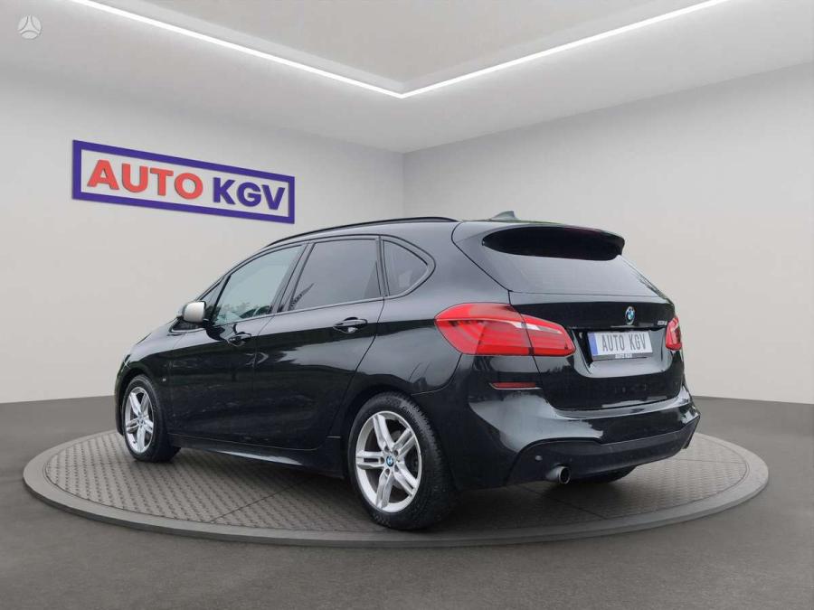 Черный БМВ 218 Active Tourer 2015 в Вильнюс, объемом двигателя 1.50 л и пробегом 218 тыс. км за 10999 €, фото 4 на AUTOMOTO.COM.LV