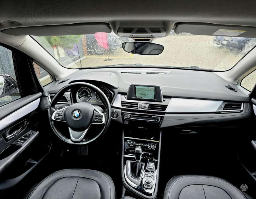 Melns BMW 218 Active Tourer 2015 Tauragė, ar dzinēja tilpumu 2.00 L un nobraukumu 184 tūkst. km par 9500 €, foto 14 vietnē AUTOMOTO.COM.LV