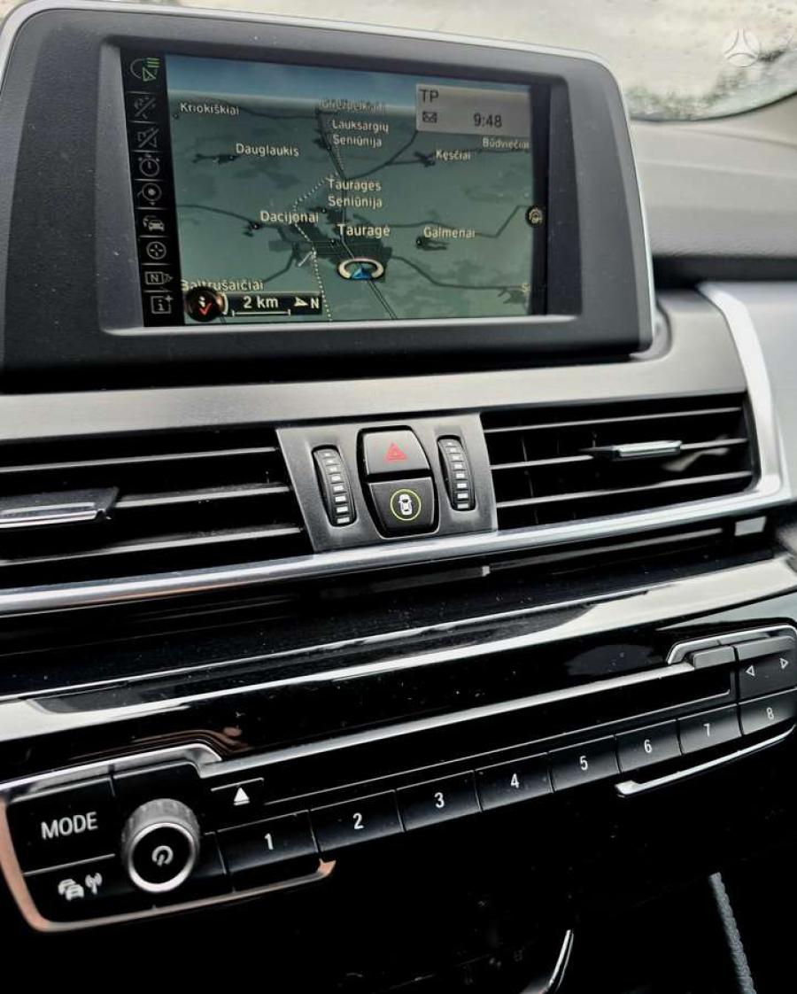 Melns BMW 218 Active Tourer 2015 Tauragė, ar dzinēja tilpumu 2.00 L un nobraukumu 184 tūkst. km par 9500 €, foto 17 vietnē AUTOMOTO.COM.LV