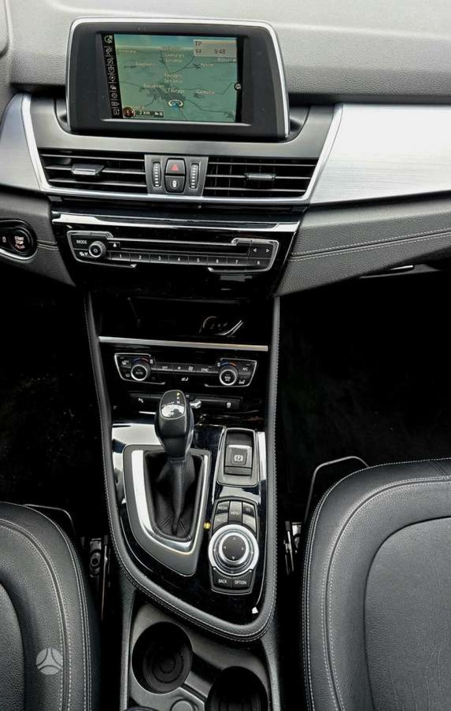 Melns BMW 218 Active Tourer 2015 Tauragė, ar dzinēja tilpumu 2.00 L un nobraukumu 184 tūkst. km par 9500 €, foto 20 vietnē AUTOMOTO.COM.LV