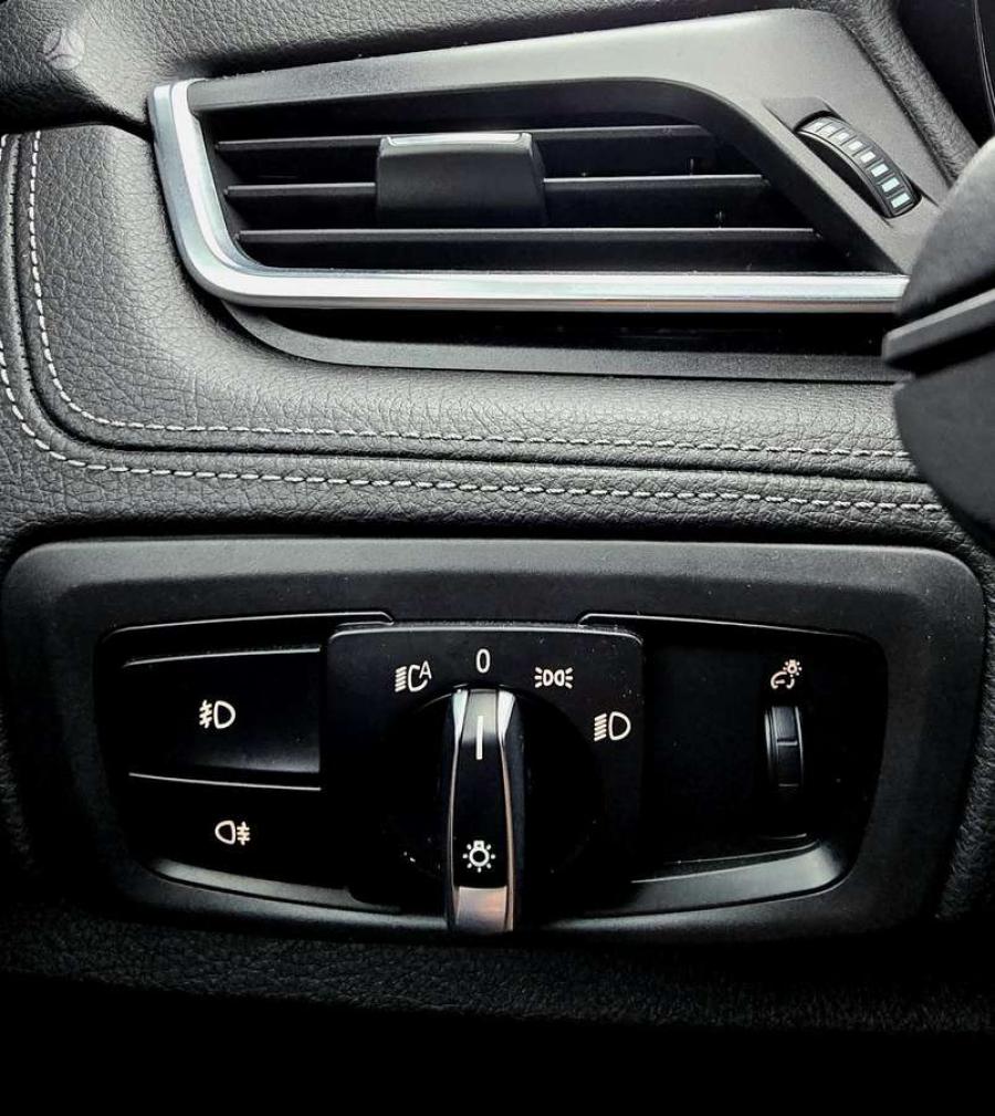 Melns BMW 218 Active Tourer 2015 Tauragė, ar dzinēja tilpumu 2.00 L un nobraukumu 184 tūkst. km par 9500 €, foto 21 vietnē AUTOMOTO.COM.LV