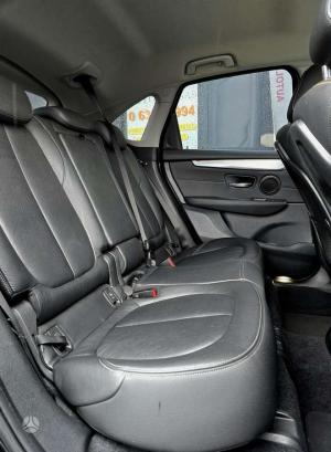 Melns BMW 218 Active Tourer 2015 Tauragė, ar dzinēja tilpumu 2.00 L un nobraukumu 184 tūkst. km par 9500 €, foto 27 vietnē AUTOMOTO.COM.LV