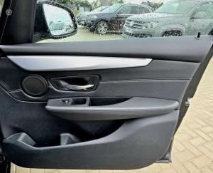 Melns BMW 218 Active Tourer 2015 Tauragė, ar dzinēja tilpumu 2.00 L un nobraukumu 184 tūkst. km par 9500 €, foto 31 vietnē AUTOMOTO.COM.LV
