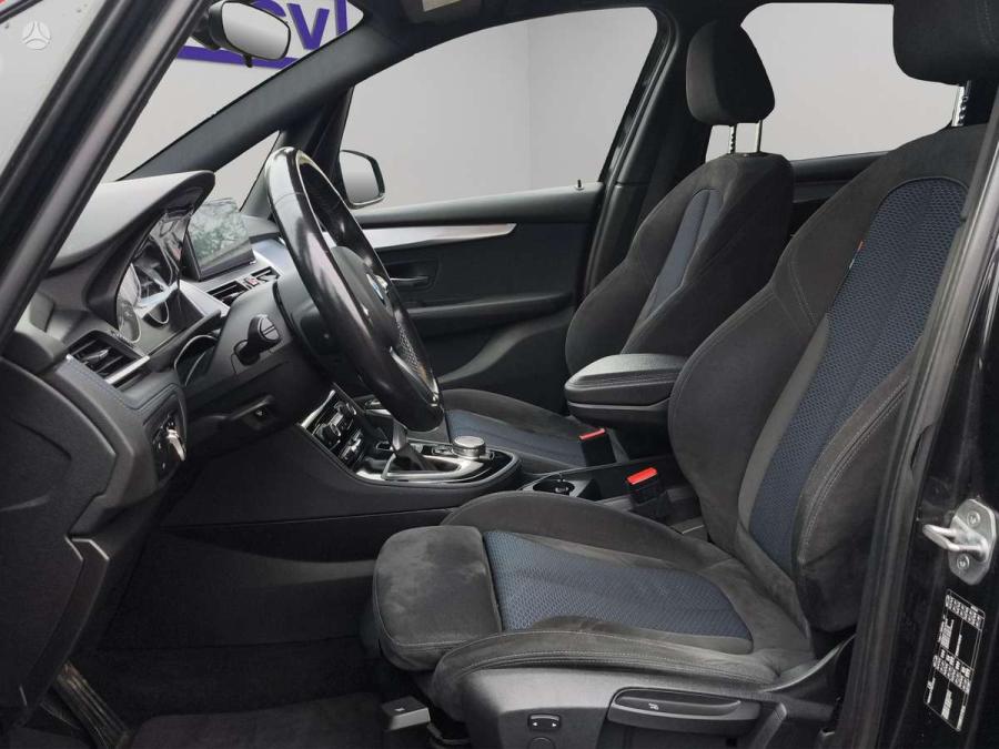 Melns BMW 218 Active Tourer 2015 Viļņa, ar dzinēja tilpumu 1.50 L un nobraukumu 218 tūkst. km par 9999 €, foto 13 vietnē AUTOMOTO.COM.LV