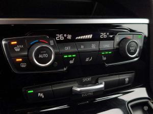 Melns BMW 218 Active Tourer 2015 Viļņa, ar dzinēja tilpumu 1.50 L un nobraukumu 218 tūkst. km par 9999 €, foto 18 vietnē AUTOMOTO.COM.LV