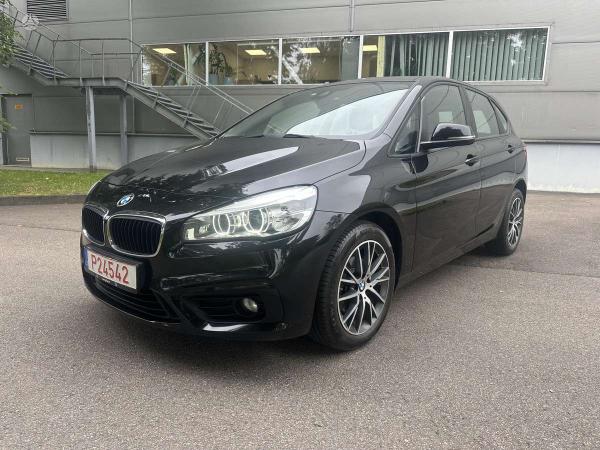 Black BMW 218 Active Tourer 2015 in Alytus, with an engine capacity of 2.00 L and mileage of 300 thousand km for 7600 €, photo 1 on AUTOMOTO.COM.LV