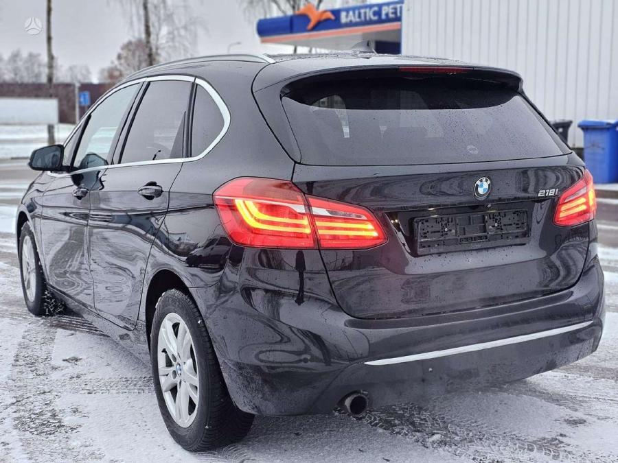 Melns BMW 218 Active Tourer 2016 Rokiškis, ar dzinēja tilpumu 1.50 L un nobraukumu 240 tūkst. km par 6350 €, foto 8 vietnē AUTOMOTO.COM.LV