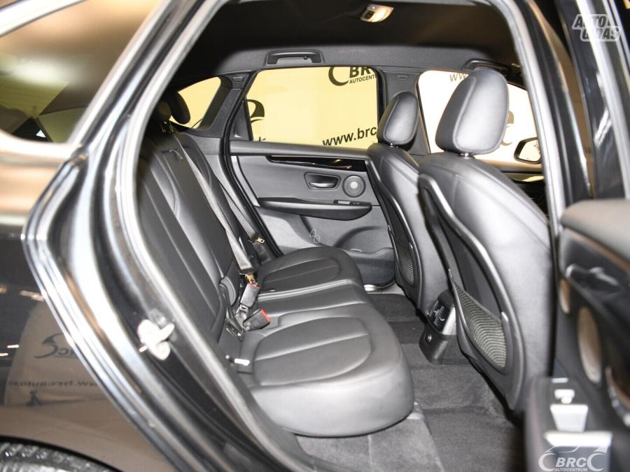 Melns BMW 218 Active Tourer 2016 Avižieniai, ar dzinēja tilpumu 2.00 L un nobraukumu 321 tūkst. km par 7500 €, foto 12 vietnē AUTOMOTO.COM.LV