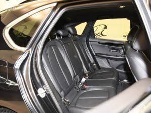 Melns BMW 218 Active Tourer 2016 Avižieniai, ar dzinēja tilpumu 2.00 L un nobraukumu 321 tūkst. km par 7500 €, foto 14 vietnē AUTOMOTO.COM.LV