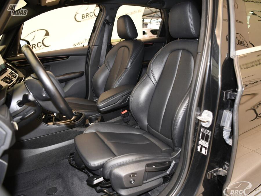 Melns BMW 218 Active Tourer 2016 Avižieniai, ar dzinēja tilpumu 2.00 L un nobraukumu 321 tūkst. km par 7500 €, foto 25 vietnē AUTOMOTO.COM.LV