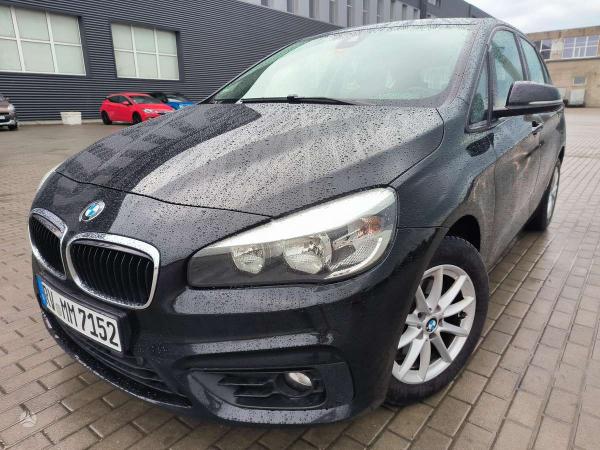 Black BMW 218 Active Tourer 2017 in Taurage, with an engine capacity of 2.00 L and mileage of 293 thousand km for 5900 €, photo 1 on AUTOMOTO.COM.LV
