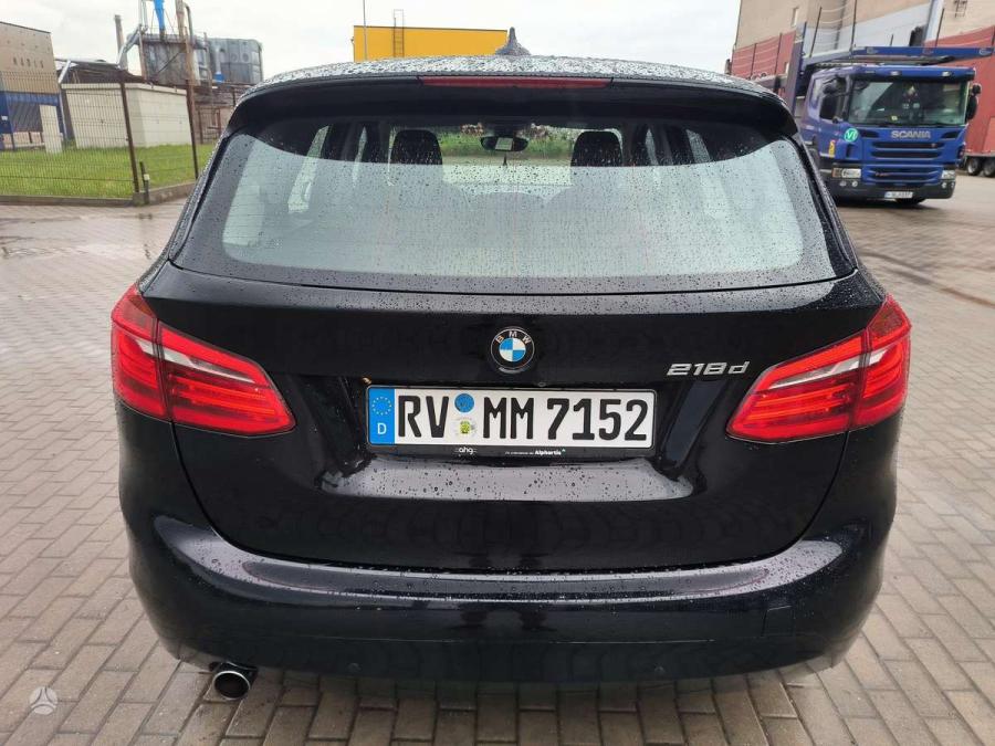 Черный БМВ 218 Active Tourer 2017 в Таураге, объемом двигателя 2.00 л и пробегом 293 тыс. км за 5900 €, фото 7 на AUTOMOTO.COM.LV