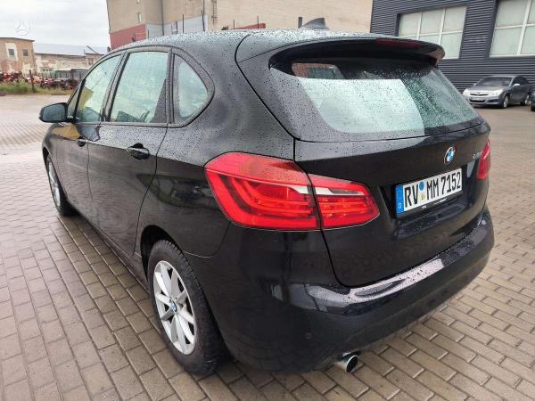Black BMW 218 Active Tourer 2017 in Taurage, with an engine capacity of 2.00 L and mileage of 293 thousand km for 5900 €, photo 7 on AUTOMOTO.COM.LV