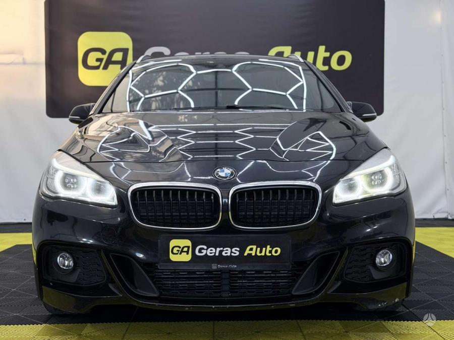 Black BMW 218 Active Tourer 2017 in Vilnius, with an engine capacity of 2.00 L and mileage of 191 thousand km for 9790 €, photo 3 on AUTOMOTO.COM.LV