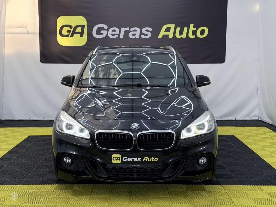 Black BMW 218 Active Tourer 2017 in Vilnius, with an engine capacity of 2.00 L and mileage of 191 thousand km for 9790 €, photo 8 on AUTOMOTO.COM.LV