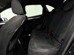 Black BMW 218 Active Tourer 2017 in Vilnius, with an engine capacity of 2.00 L and mileage of 191 thousand km for 9790 €, photo 12 on AUTOMOTO.COM.LV
