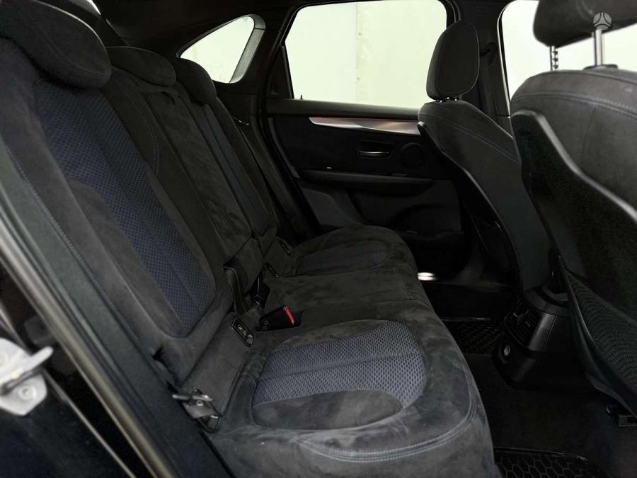 Black BMW 218 Active Tourer 2017 in Vilnius, with an engine capacity of 2.00 L and mileage of 191 thousand km for 9790 €, photo 13 on AUTOMOTO.COM.LV