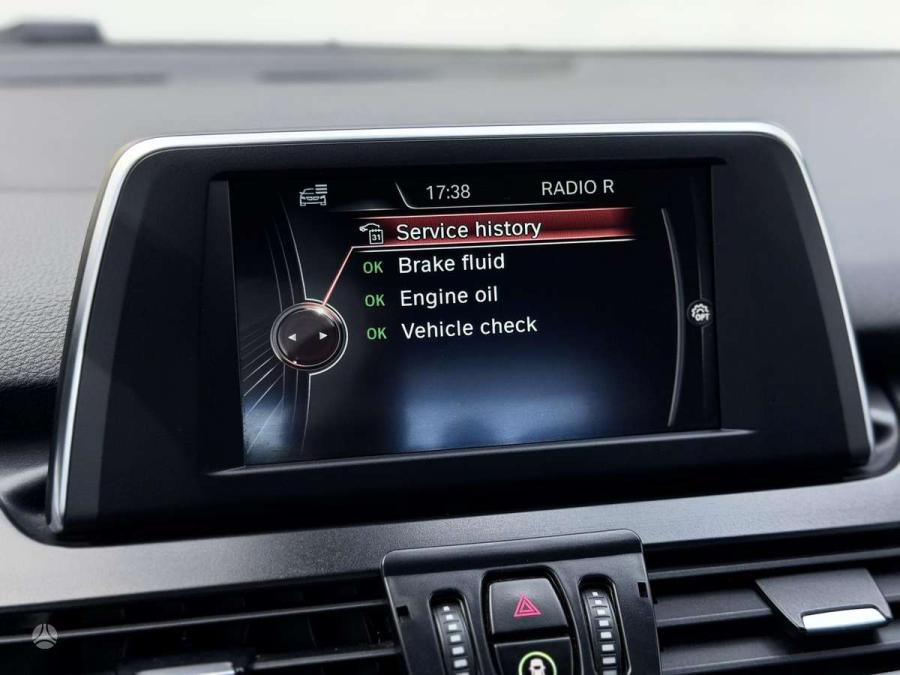 Black BMW 218 Active Tourer 2017 in Vilnius, with an engine capacity of 2.00 L and mileage of 191 thousand km for 9790 €, photo 22 on AUTOMOTO.COM.LV