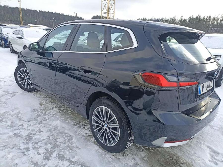 Черный БМВ 218 Active Tourer 2023 в Вильнюс, объемом двигателя 1.50 л и пробегом 144 тыс. км за 23353 €, фото 7 на AUTOMOTO.COM.LV