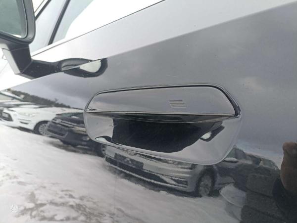 Melns BMW 218 Active Tourer 2023 Viļņa, ar dzinēja tilpumu 1.50 L un nobraukumu 144 tūkst. km par 23353 €, foto 11 vietnē AUTOMOTO.COM.LV