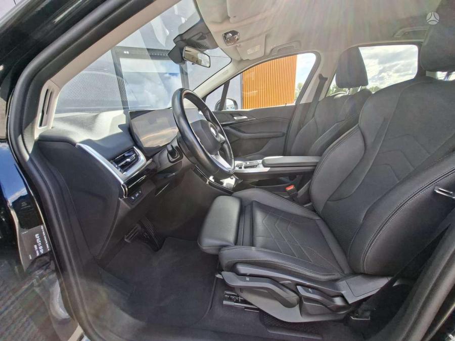 Черный БМВ 218 Active Tourer 2023 в Вильнюс, объемом двигателя 1.50 л и пробегом 108 тыс. км за 21500 €, фото 7 на AUTOMOTO.COM.LV