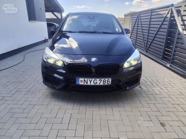 Black BMW 218 Active Tourer 2014 in Klaipeda, with an engine capacity of 2.00 L and mileage of 361 thousand km for 6200 €, photo 2 on AUTOMOTO.COM.LV