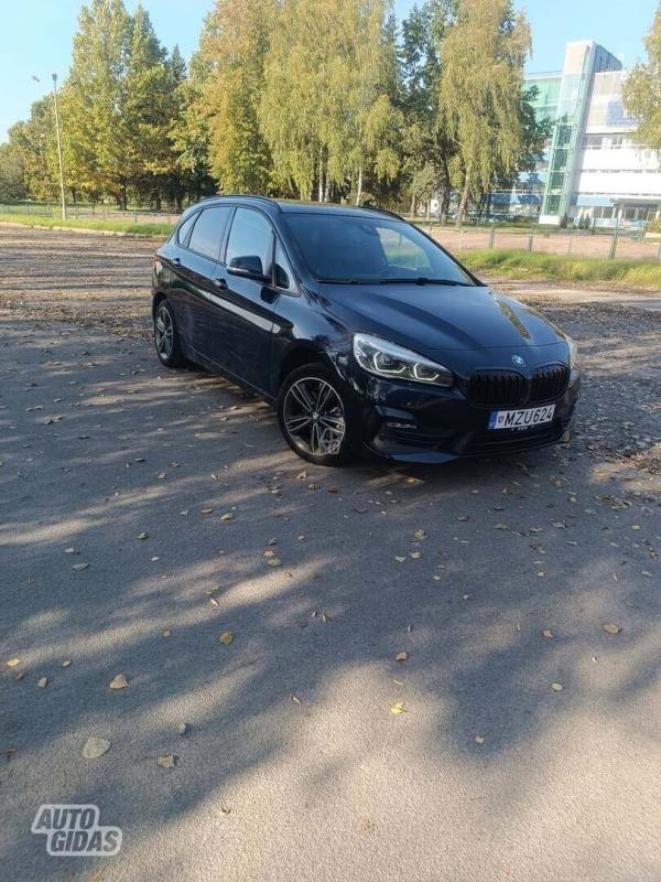 Синий БМВ 218 Active Tourer 2018 в Паневежис, объемом двигателя 2.00 л и пробегом 142 тыс. км за 13500 €, фото 1 на AUTOMOTO.COM.LV