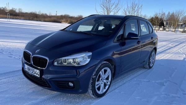 Синий БМВ 218 Active Tourer 2015 в Шяуляй, объемом двигателя 2.00 л и пробегом 260 тыс. км за 8400 €, фото 1 на AUTOMOTO.COM.LV