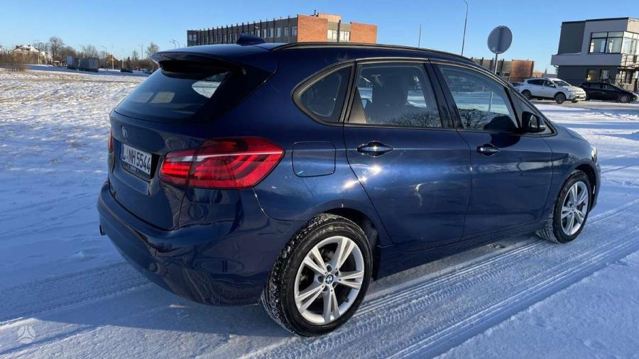 Zils BMW 218 Active Tourer 2015 Šauļi, ar dzinēja tilpumu 2.00 L un nobraukumu 260 tūkst. km par 8400 €, foto 5 vietnē AUTOMOTO.COM.LV