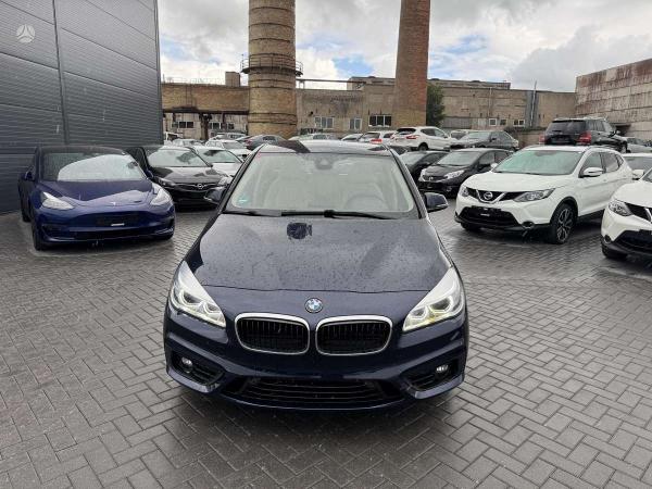 Blue BMW 218 Active Tourer 2017 in Telschi, with an engine capacity of 2.00 L and mileage of 238 thousand km for 7300 €, photo 10 on AUTOMOTO.COM.LV