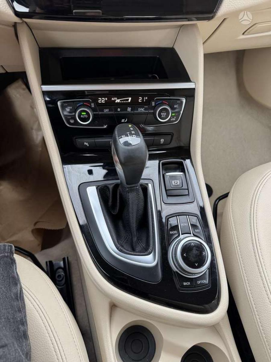 Синий БМВ 218 Active Tourer 2017 в Тельшяй, объемом двигателя 2.00 л и пробегом 238 тыс. км за 7300 €, фото 24 на AUTOMOTO.COM.LV