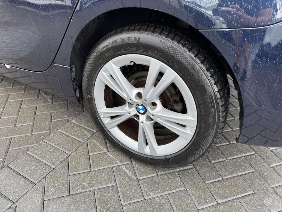 Blue BMW 218 Active Tourer 2017 in Telschi, with an engine capacity of 2.00 L and mileage of 238 thousand km for 7300 €, photo 17 on AUTOMOTO.COM.LV